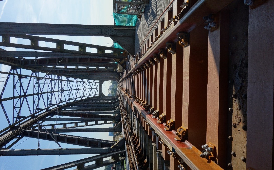 Hans-Knipp-Brücke, Duisburg (Deutschland) - Sekisui-Eisenbahntechnologie